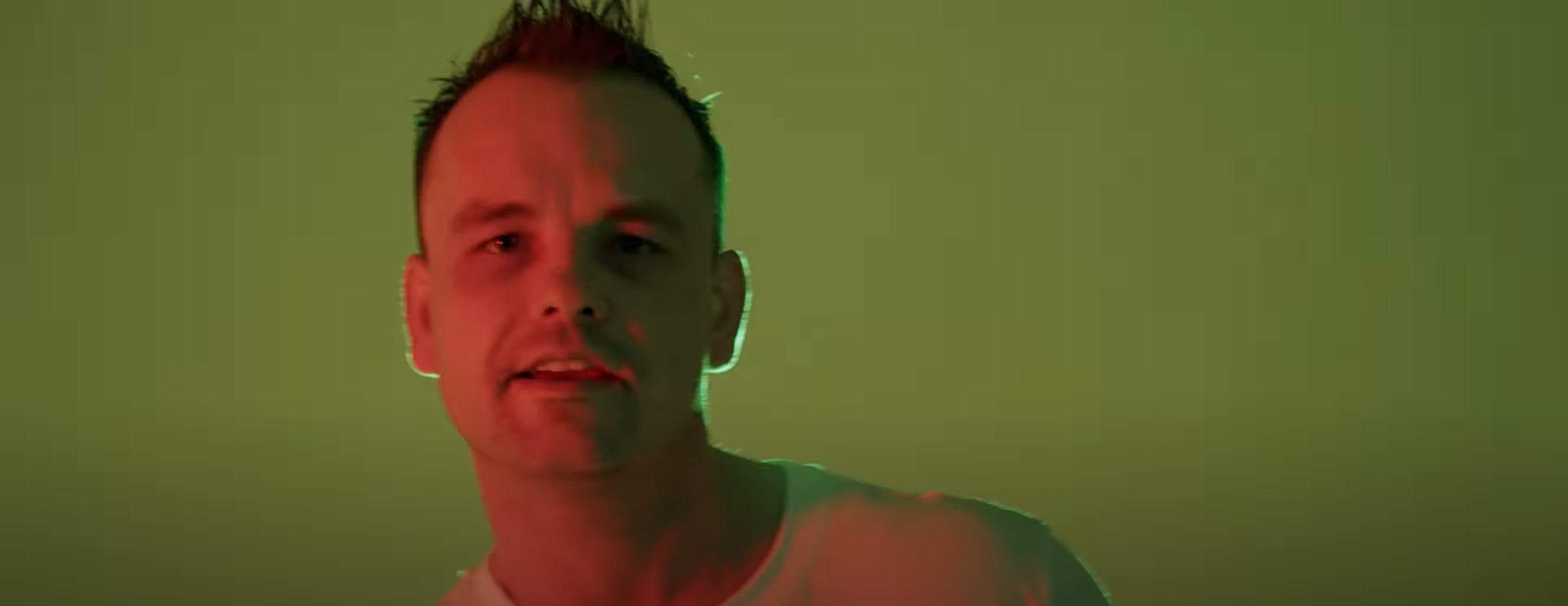 Beck Martin Lights Up the Weekend with « It's About Friday Night ...