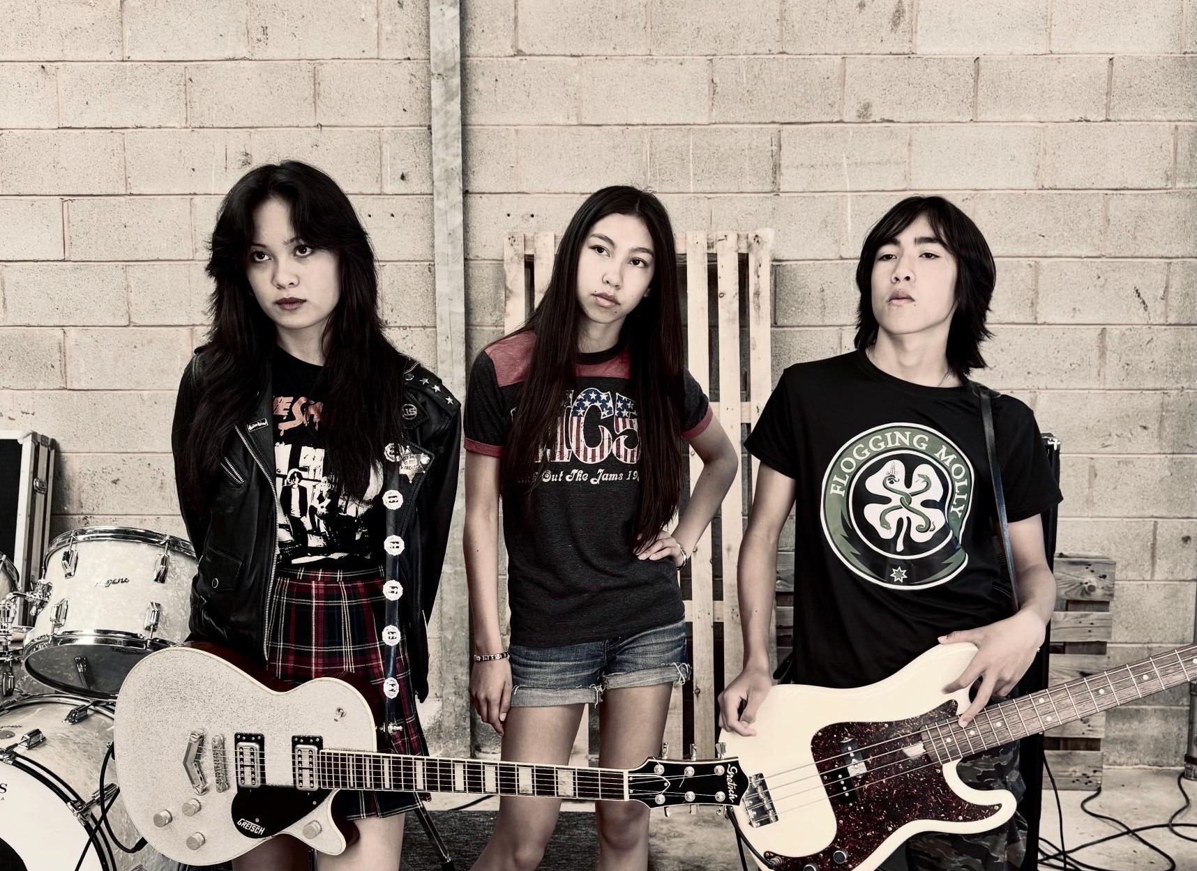 Yee Loi – « Poor Girl » : A riot with roots - SLASH MUSIC Canada